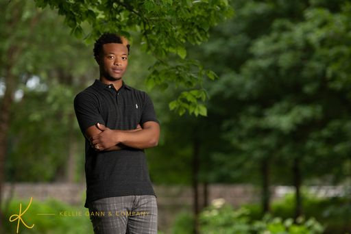 Joe Lewis Jr. Senior Session - Kellie Gann & Company