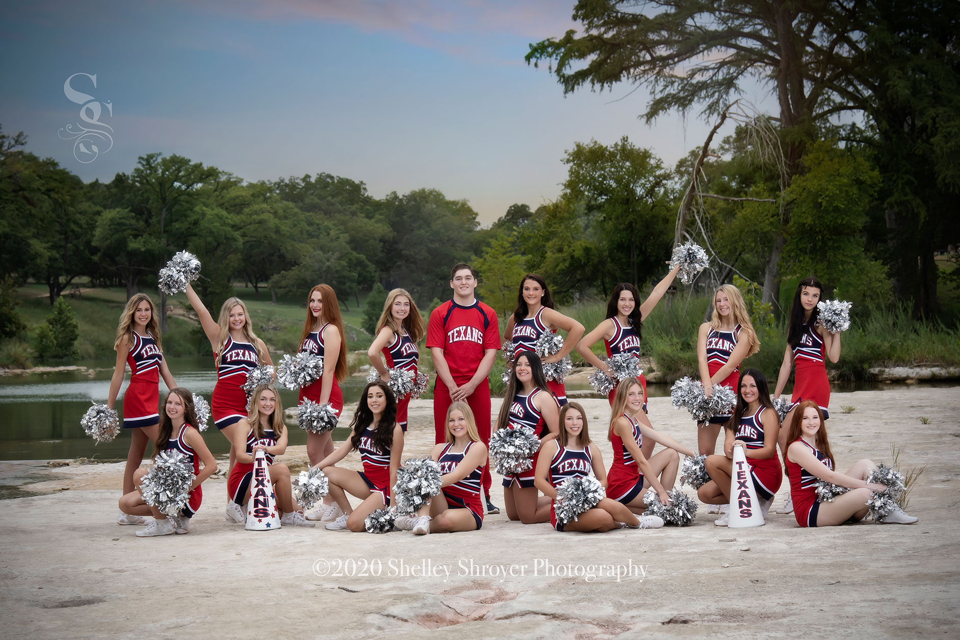 Three CHEERS for the CHEER Leaders! - Shelley Shroyer Photography
