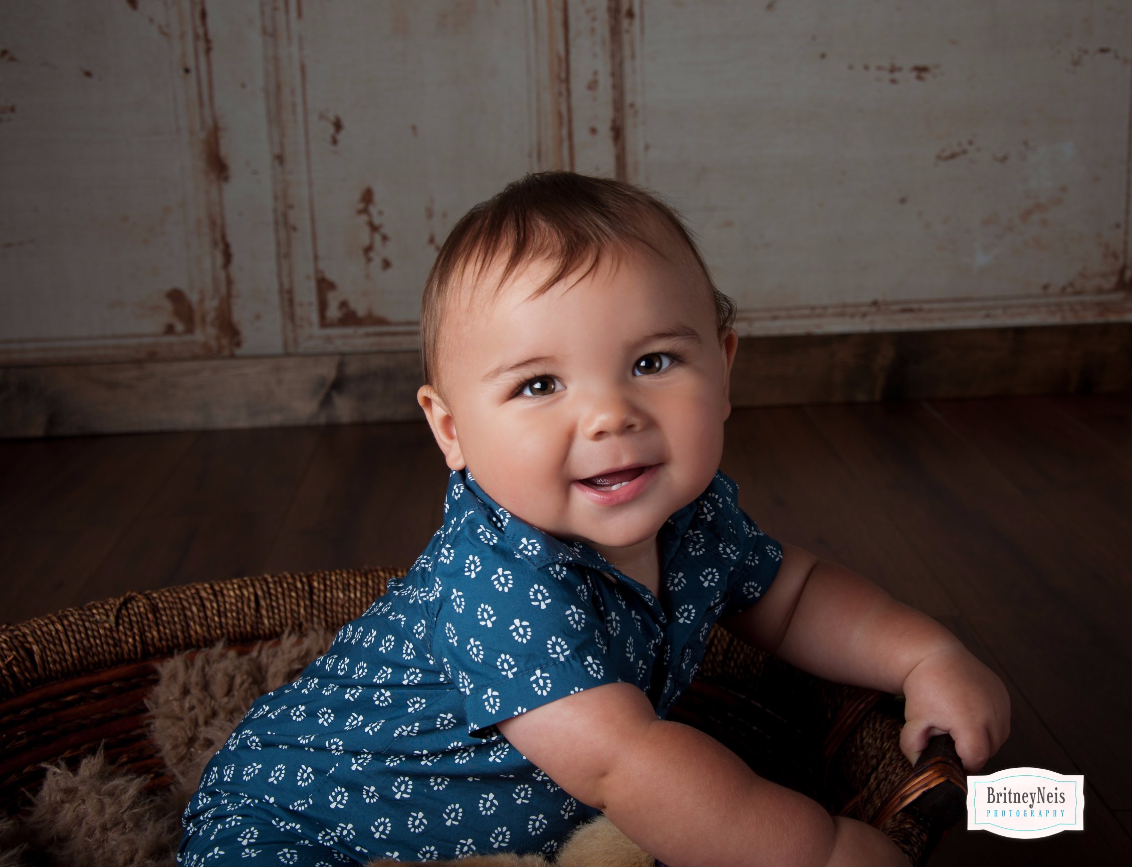 Kayden is 8 months! - Britney Neis Photography