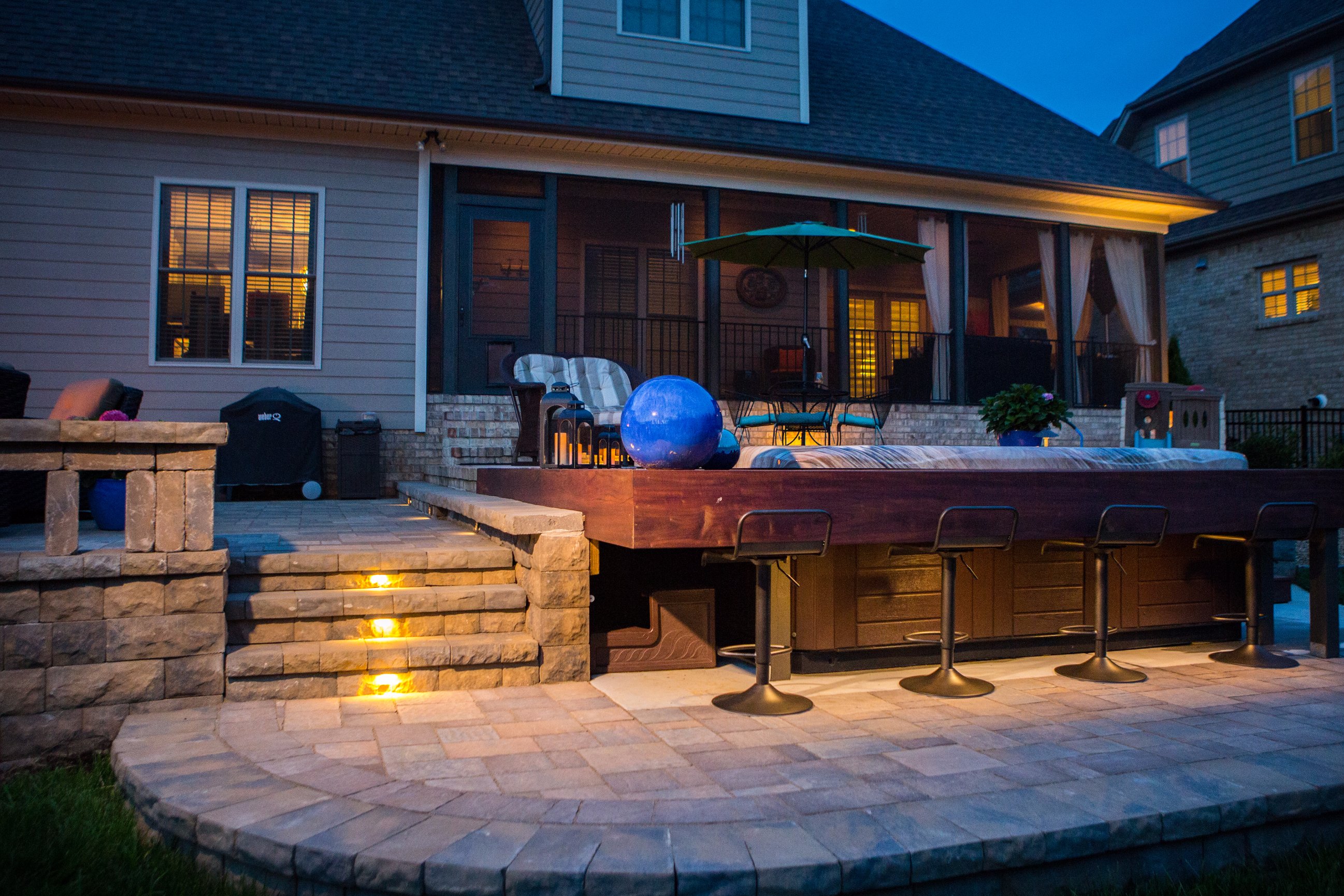 Unique landscape design with local architect firm - Micciche Photography