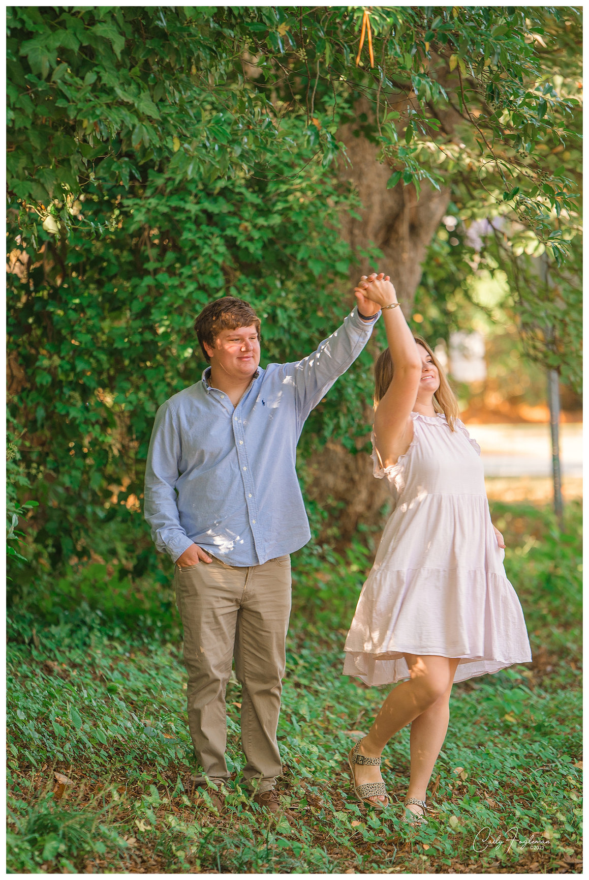 COLIN + ANNA // DOWNTOWN ENGAGEMENT SESSION // FOUR OAKS, NC - Carly ...