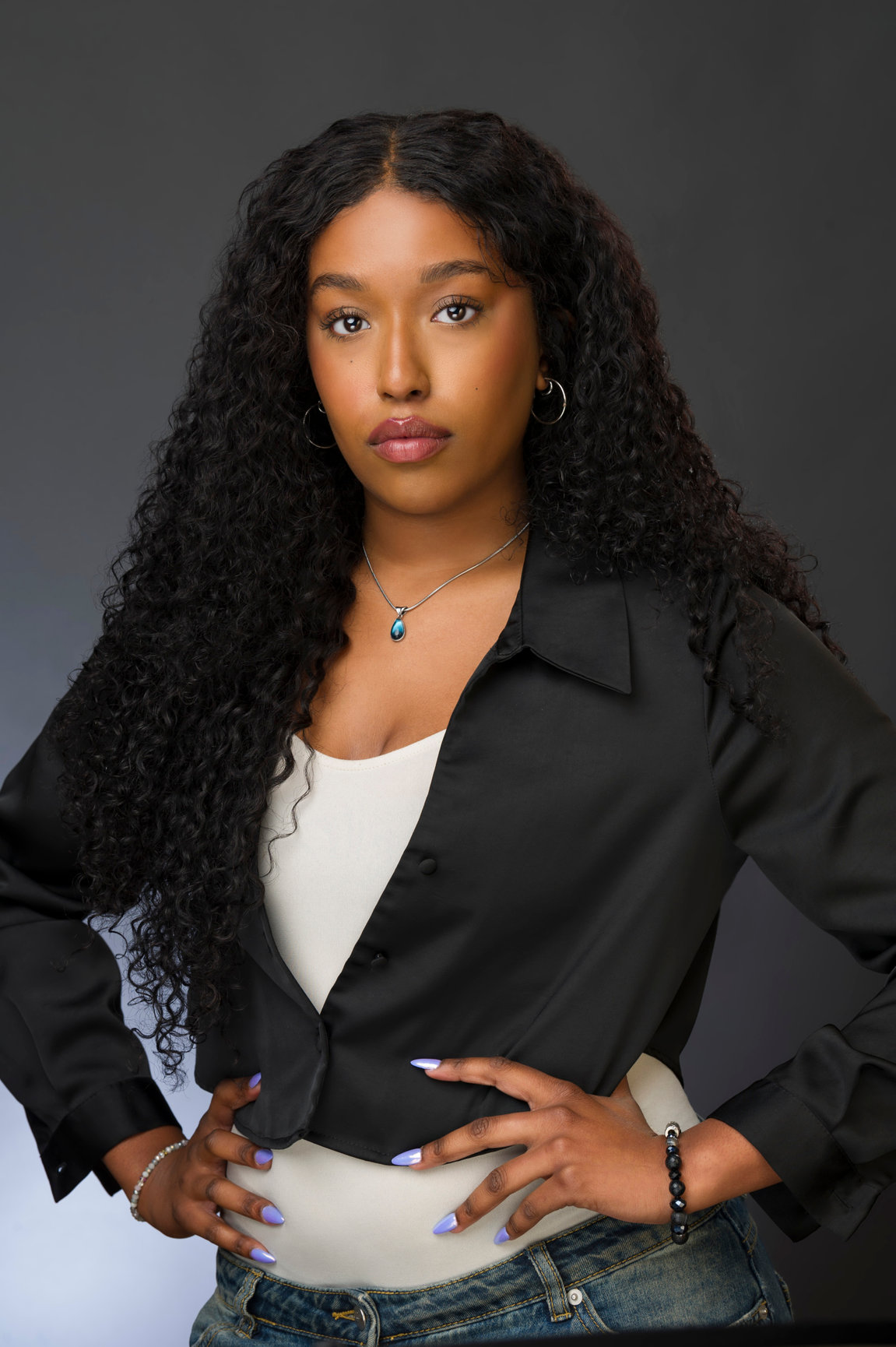 The Power of Body Language in Professional Portraits - Marie Papp ...