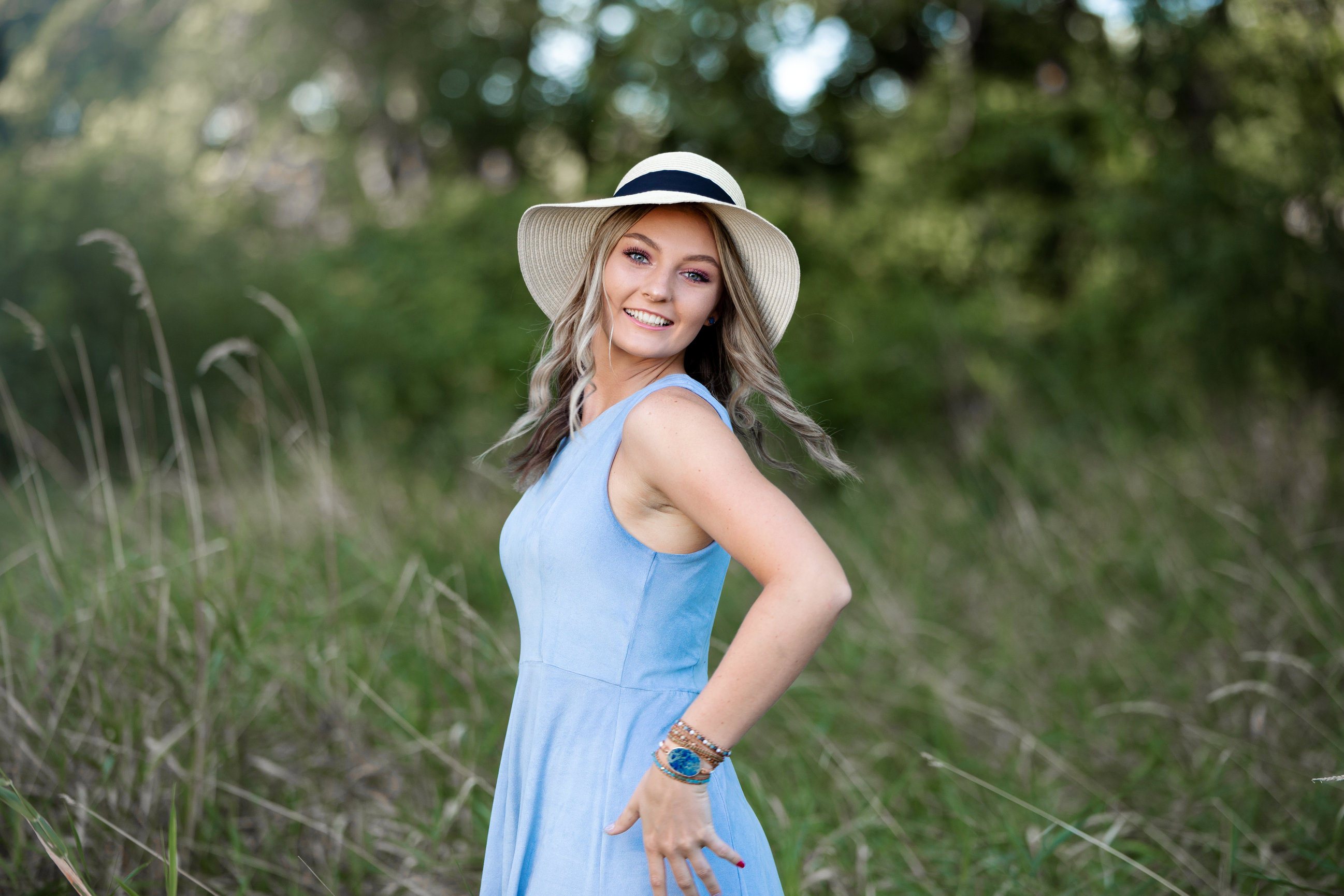 SENIORS - Debbie Larson Photography