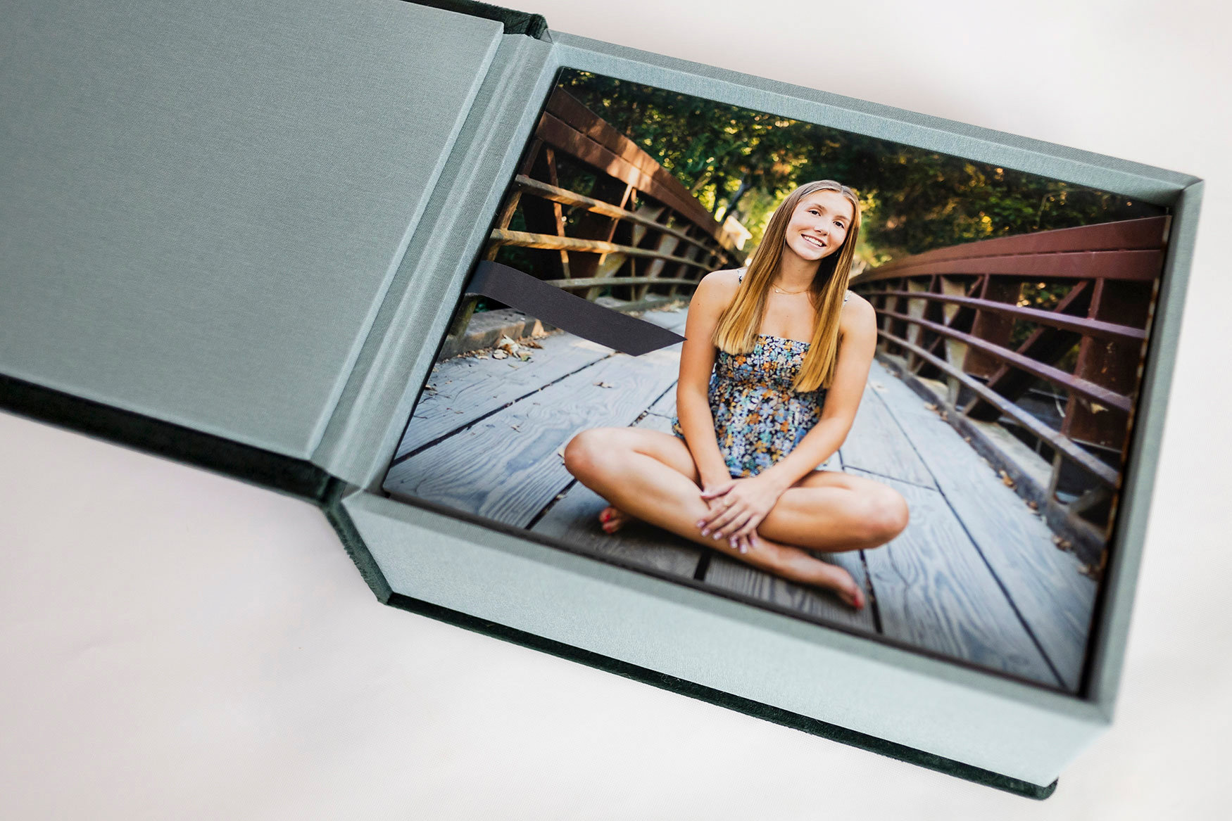 SENIORS - Pixel Pages Photography