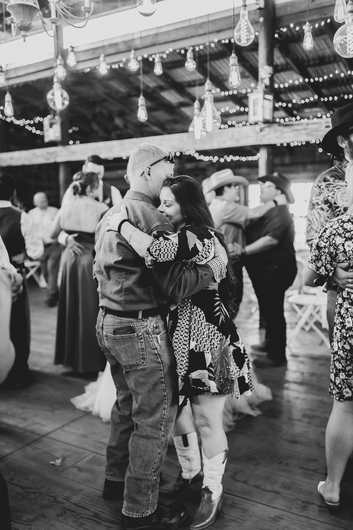 Red Barn Wedding at Sentimental Journey - Kate Brown Photography