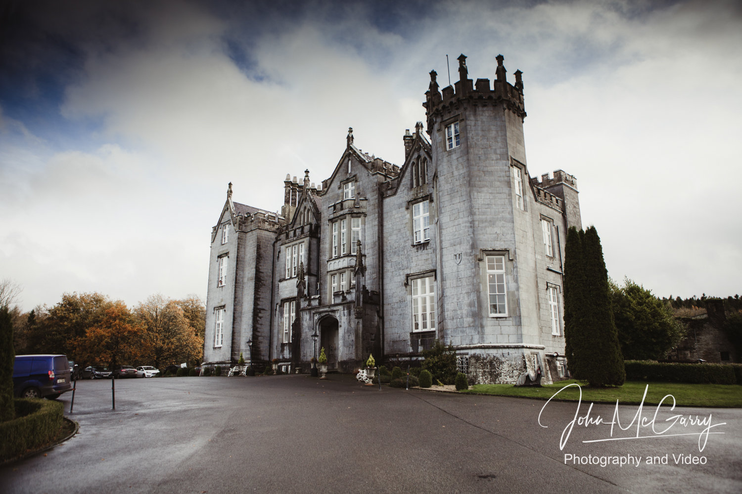 Aisling and Davin Kinnity Castle - John McGarry Photography
