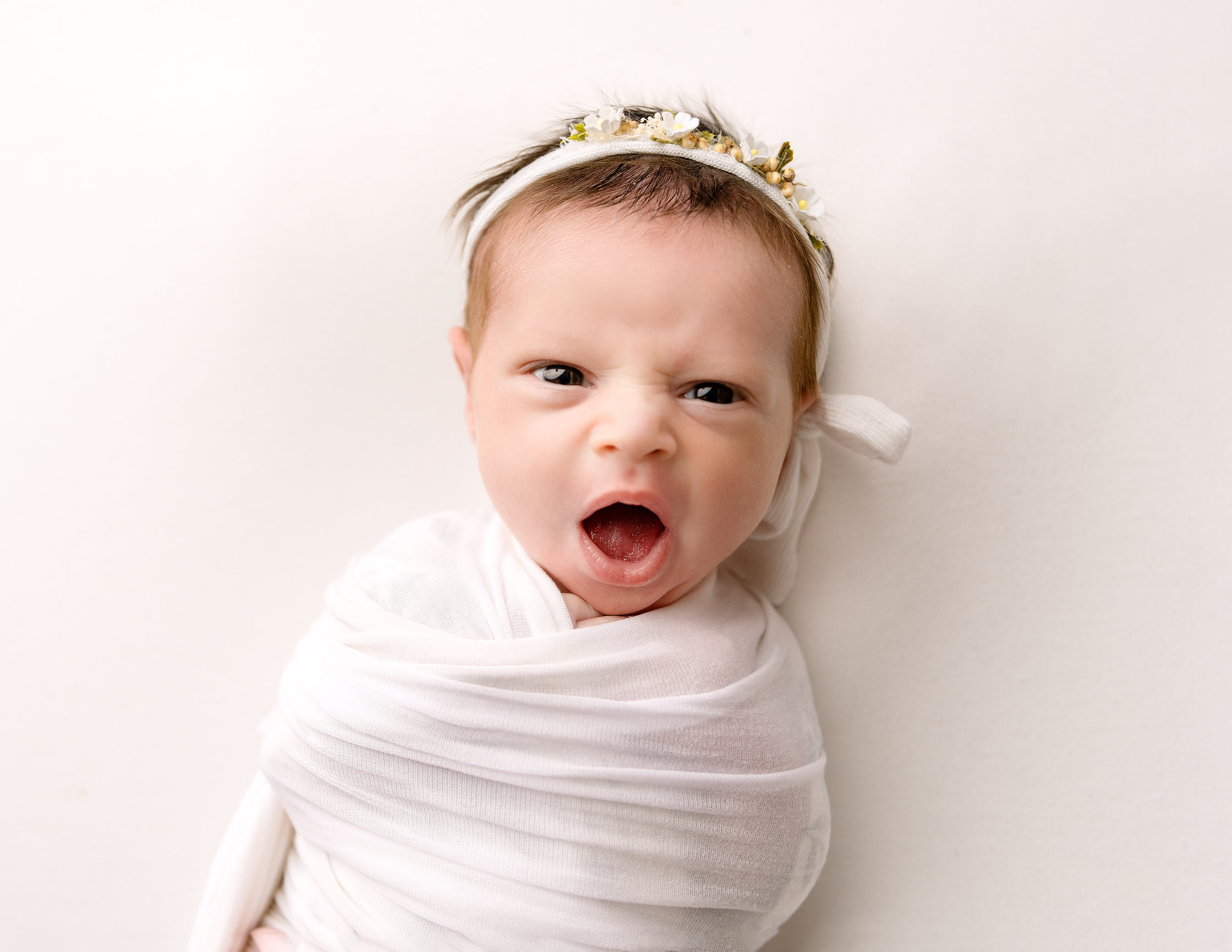 How I pose a wild awake older baby for newborn photoshoot, HOW TO GET ...