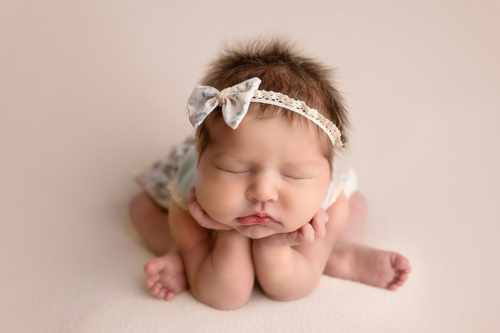 Mastering Newborn Froggy Pose, A Step-by-Step Guide to Safe and ...