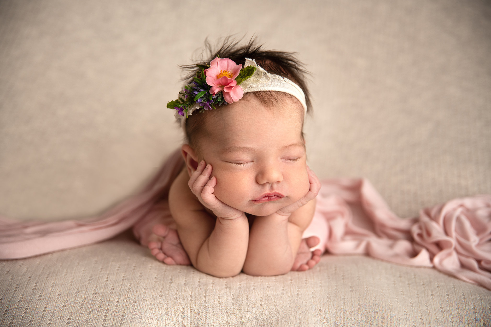 Mastering Newborn Froggy Pose, A Step-by-Step Guide to Safe and ...