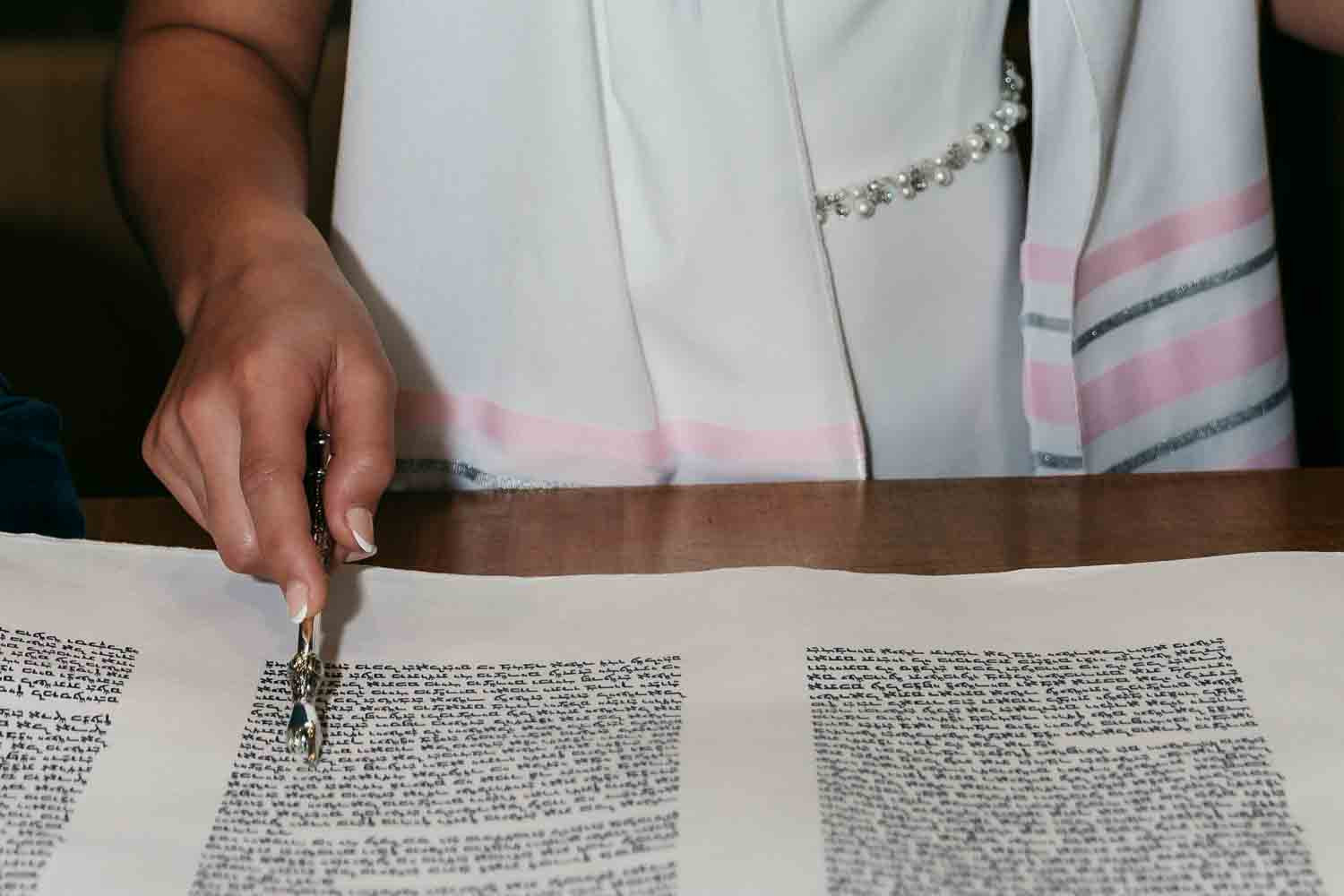 What is a Torah Scroll? - Iris Giladi Photography
