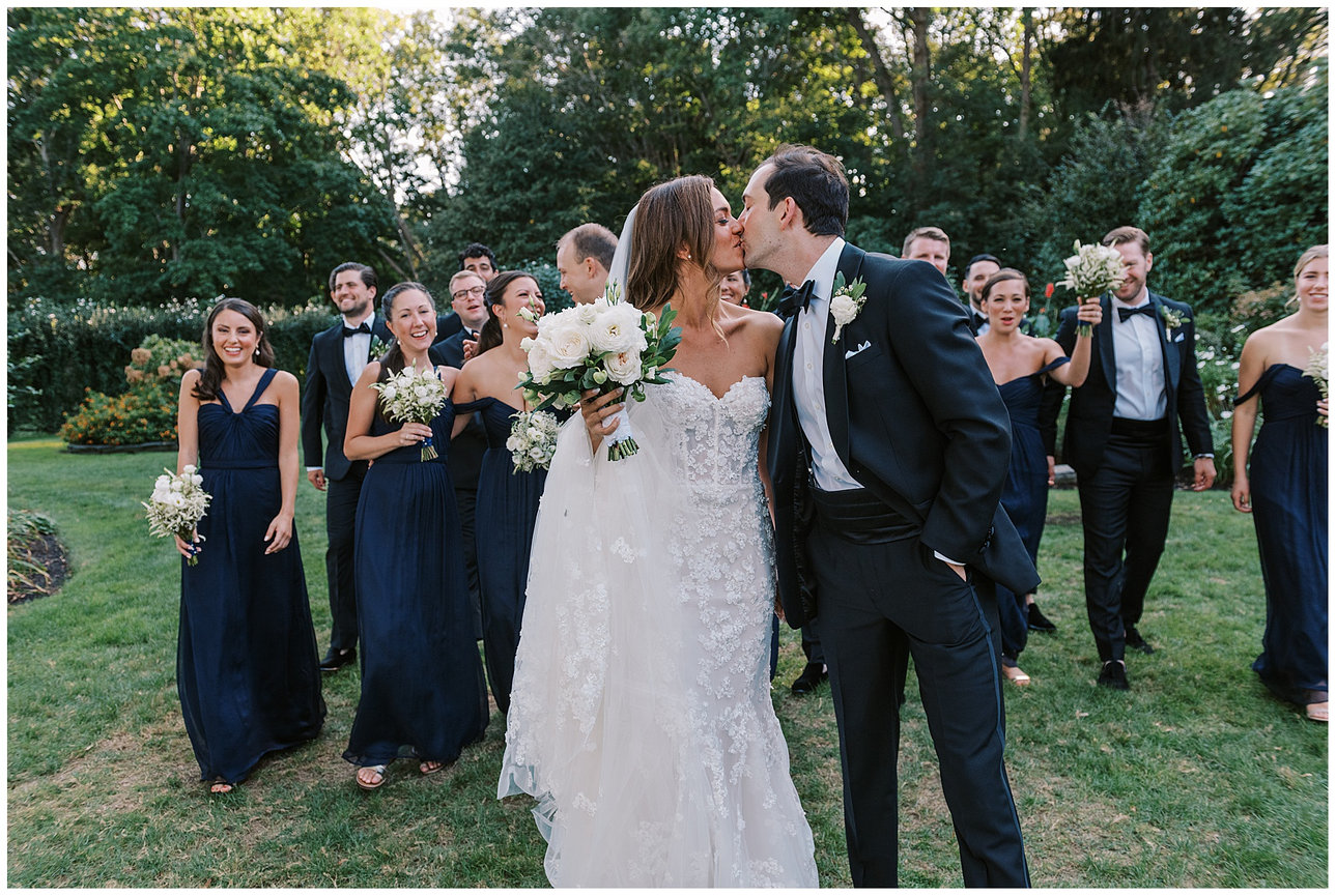 Leah + Connor / Glen Manor - Ludwig Photography