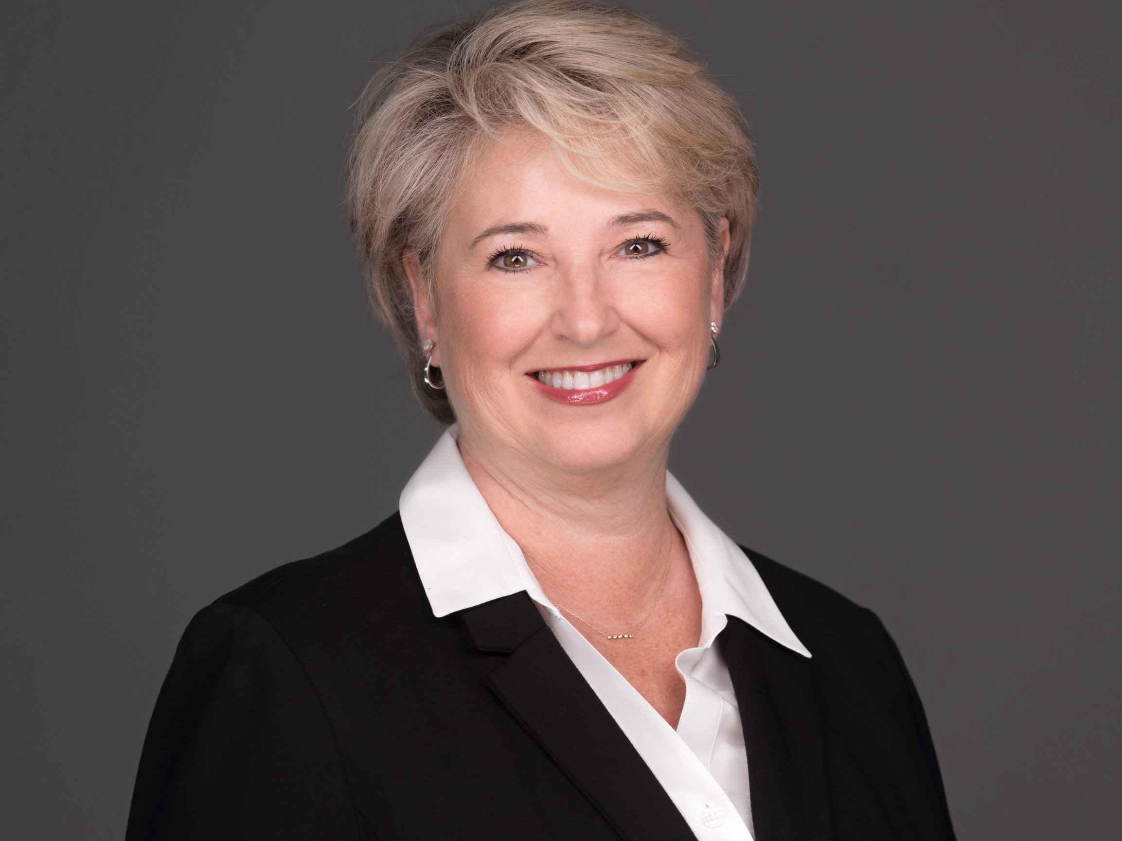 HOME - Headshot Scott