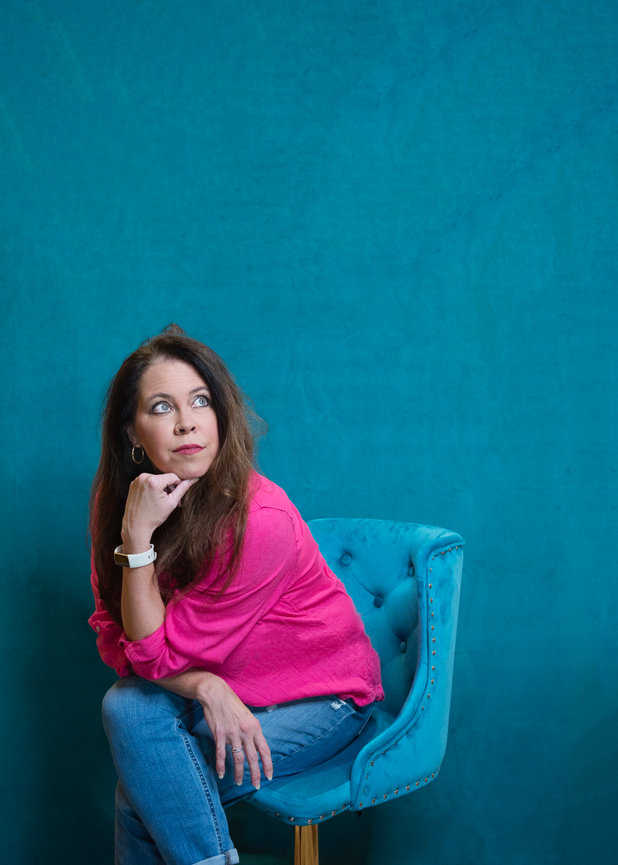 ARTIST - Robin Thompson