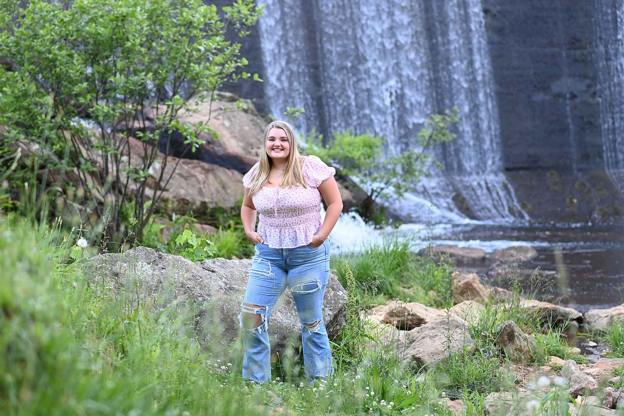 Experienced Senior Photographer near me - Heidi Houser Photography