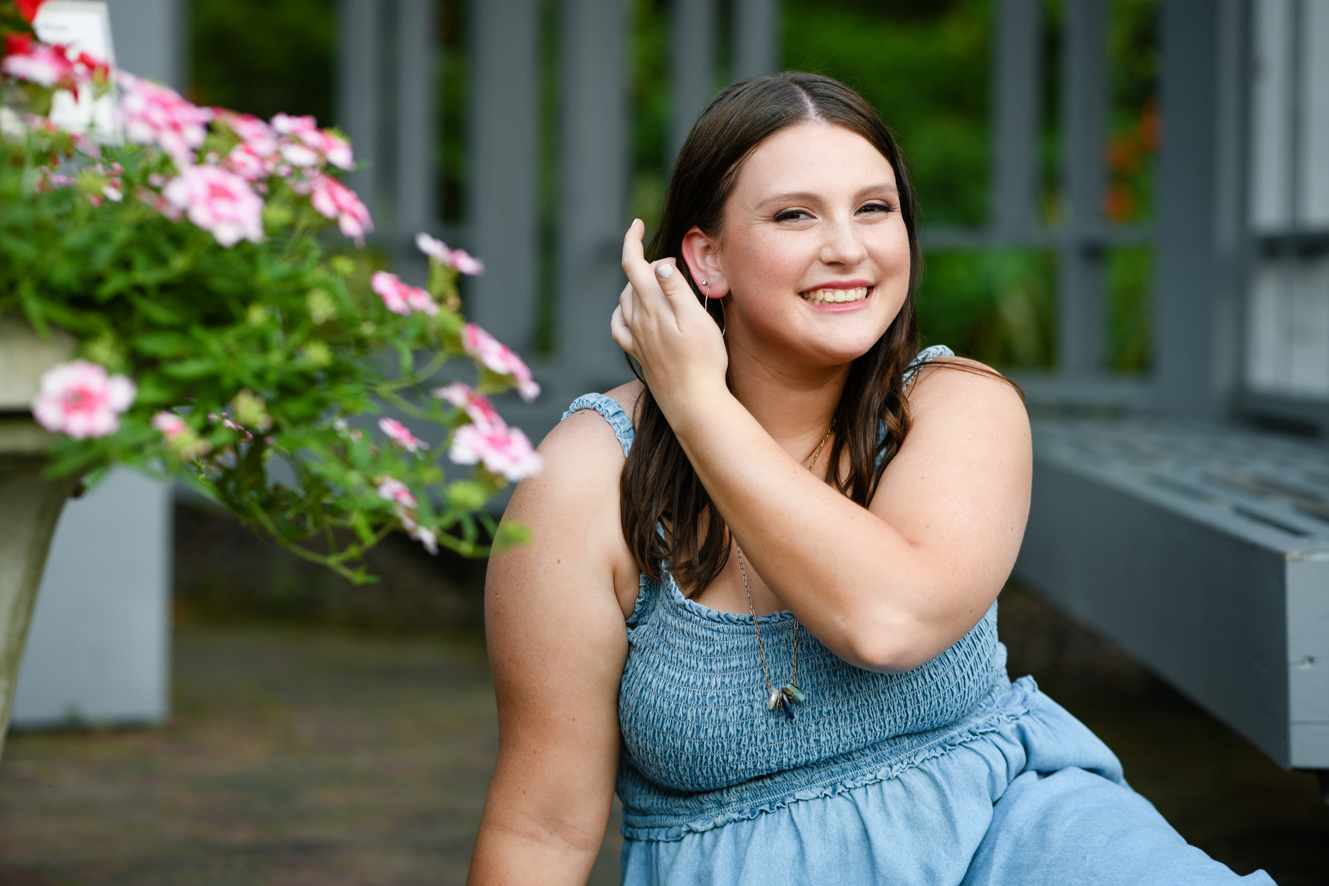 Senior Session in Inniswood Gardens with Beautiful Lizzy