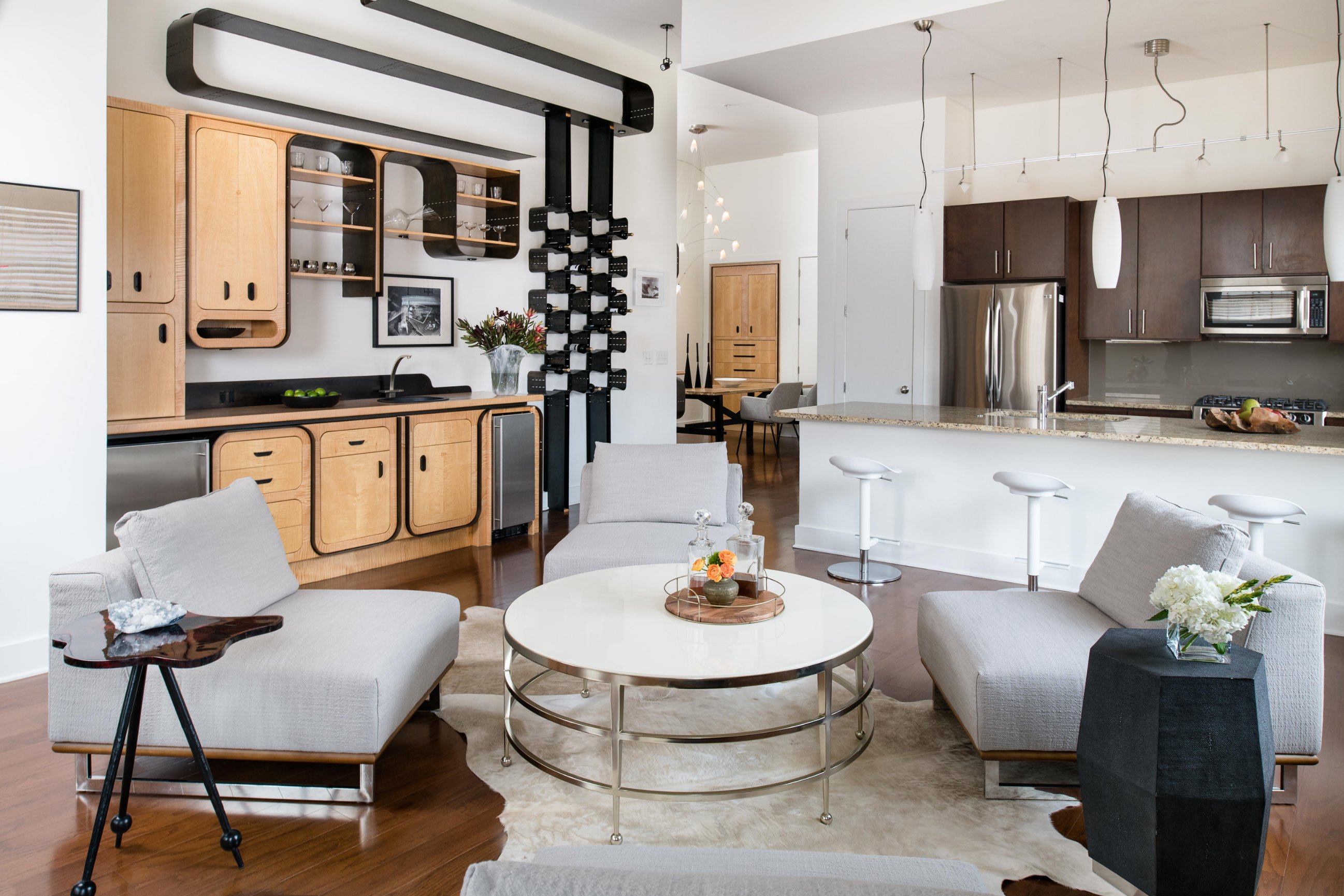 HOME - Rebecca Schultz